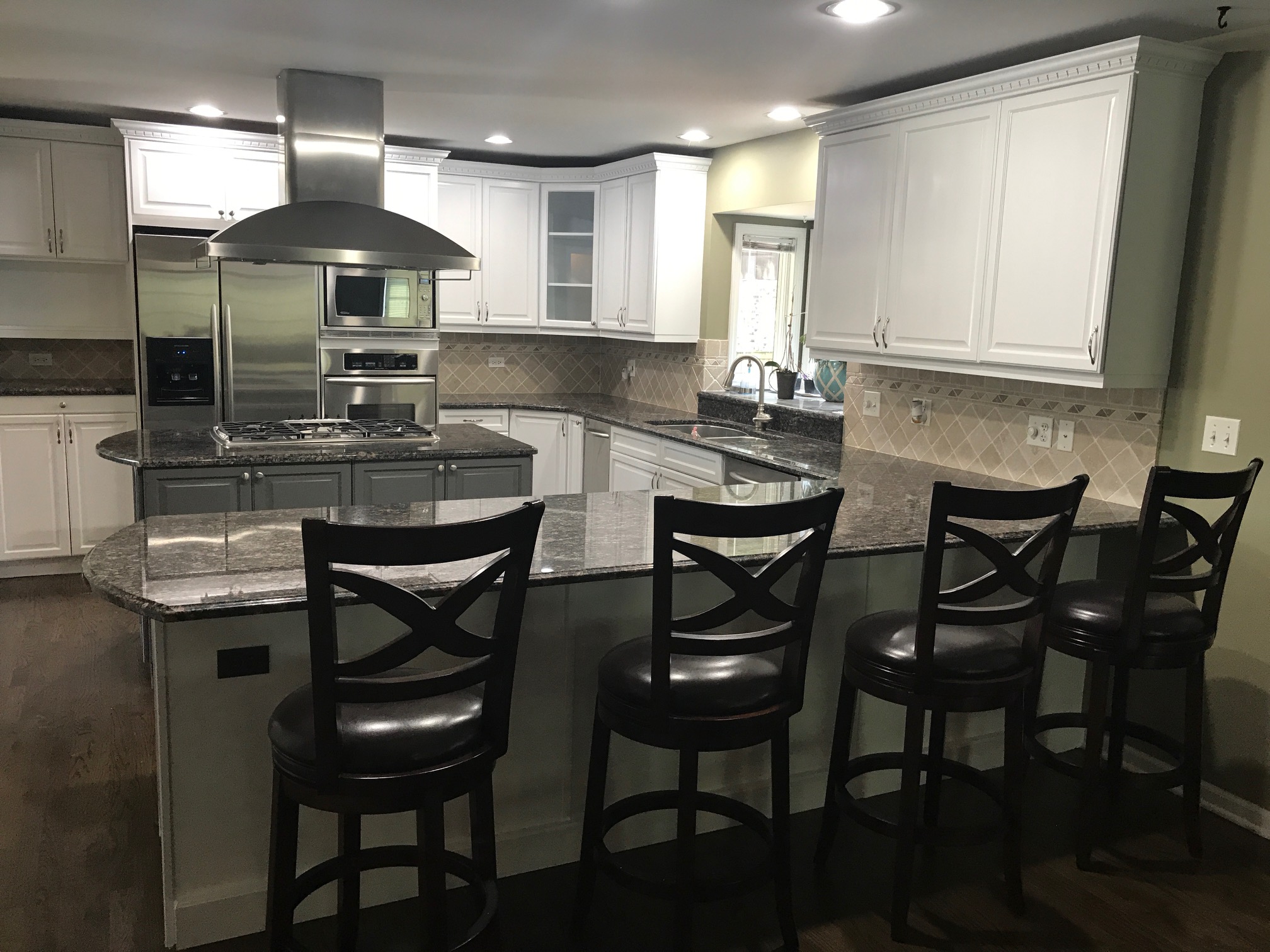 EXCELLENT Kitchen Remodeling & Cabinet Refinishing Near Oak Park